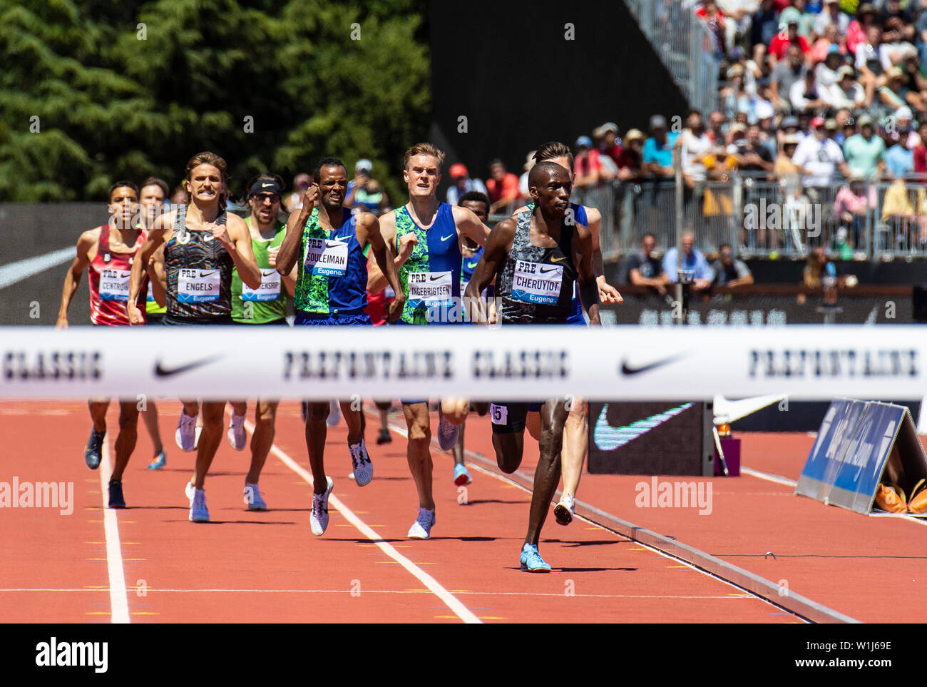 Stanford, CA. 30th June, 2019. Timothy Cheruiyot break away from the ...