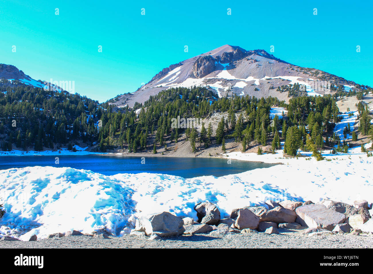 Mount Lassen (Lassen Volcanic National Park), California, USA Stock ...