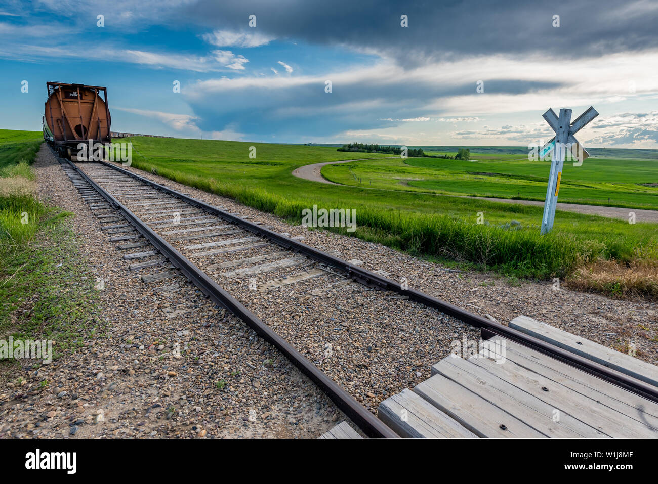 Old railway line in saskatchewan hi-res stock photography and images ...