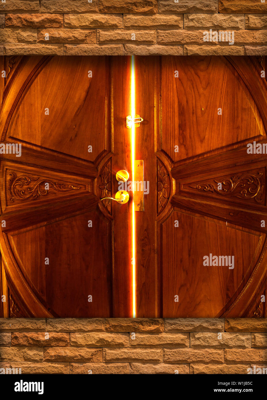 light door bulkhead Stock Photo - Alamy