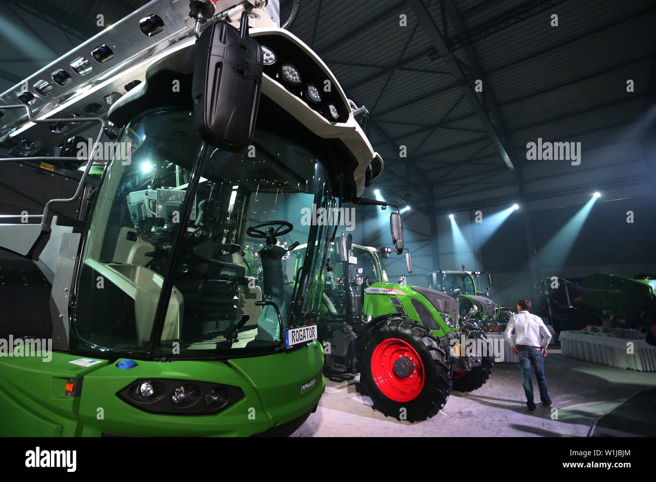 Agco tractor hi-res stock photography and images - Alamy