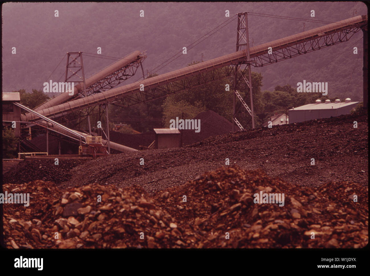 Slag pile hi-res stock photography and images - Alamy