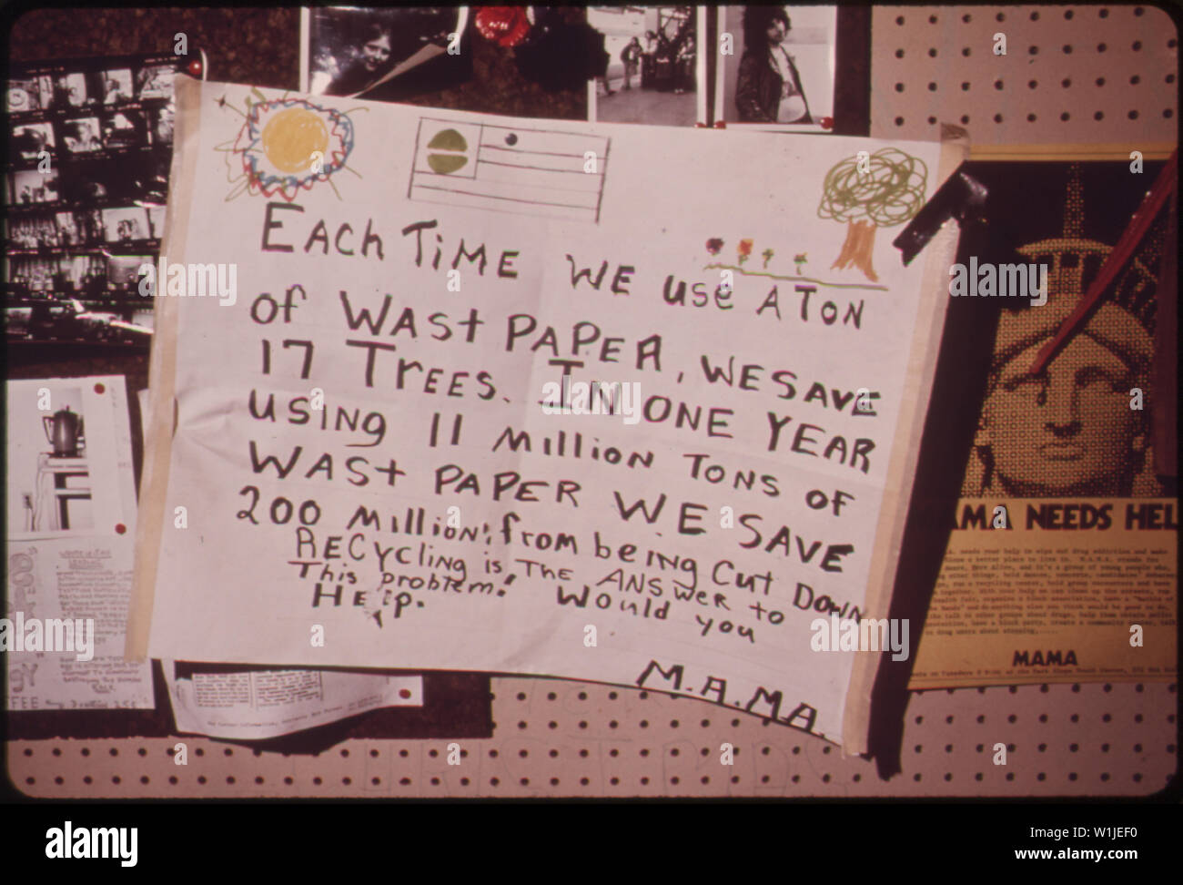 THE RECYCLING CENTER IN PARK SLOPE (BROOKLYN) HANDLES THREE TONS OF ...