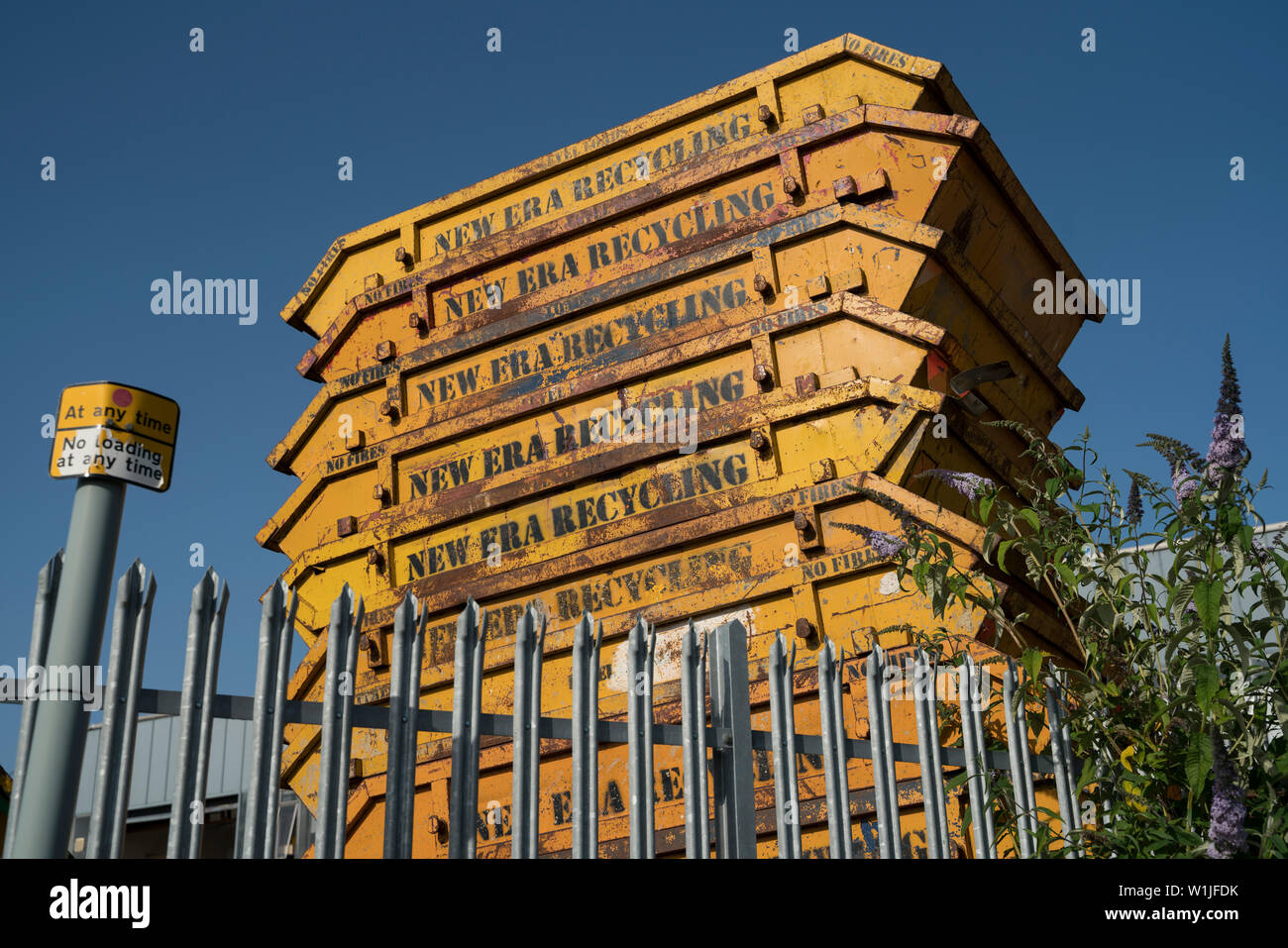 Construction skips waste hi-res stock photography and images - Alamy