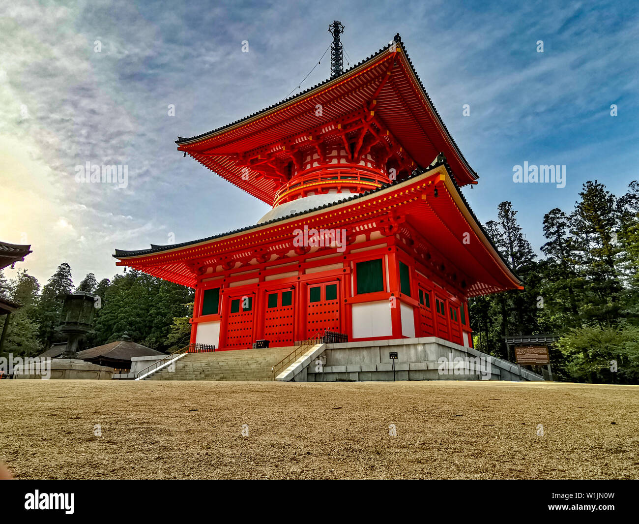 A shingon buddhist temple in koyasan hi-res stock photography and ...