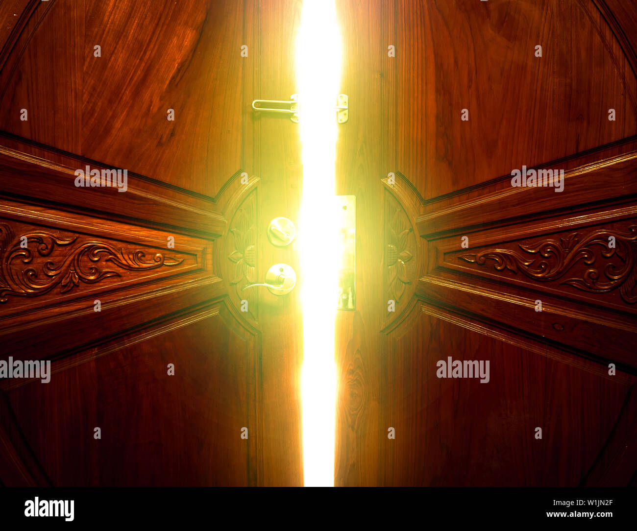 open door light Stock Photo - Alamy