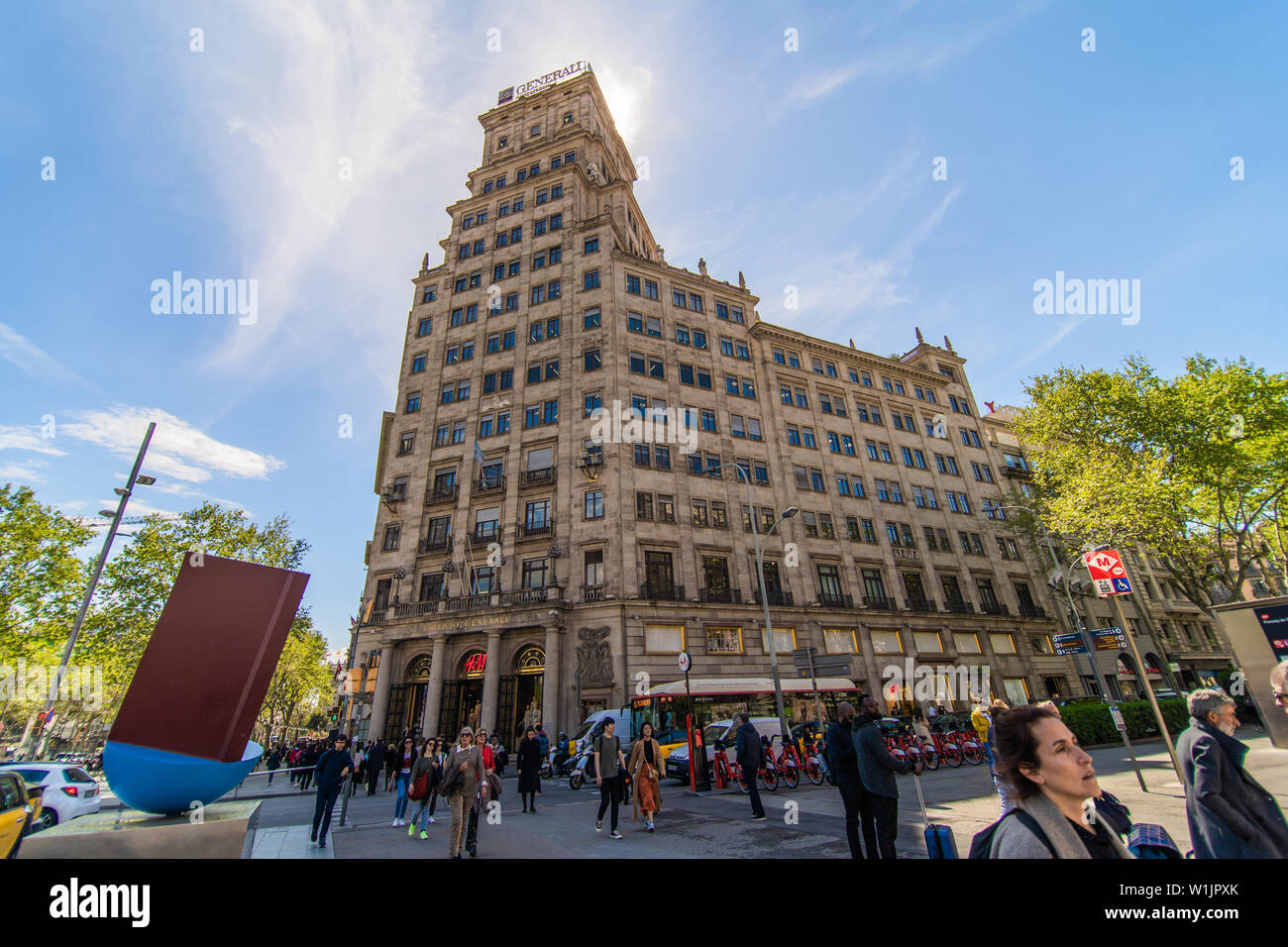 Spain gothic quarter dining hi-res stock photography and images - Alamy