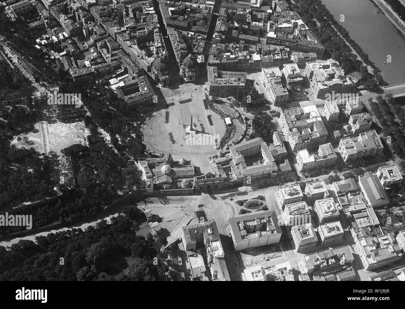 Aerial view 1920 hi-res stock photography and images - Alamy