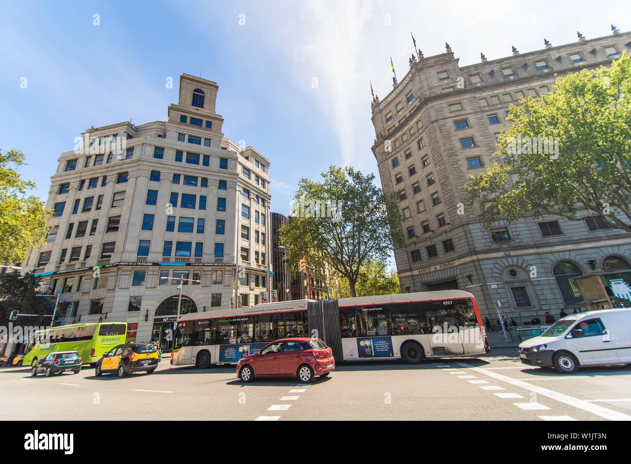 Spain gothic quarter dining hi-res stock photography and images - Alamy