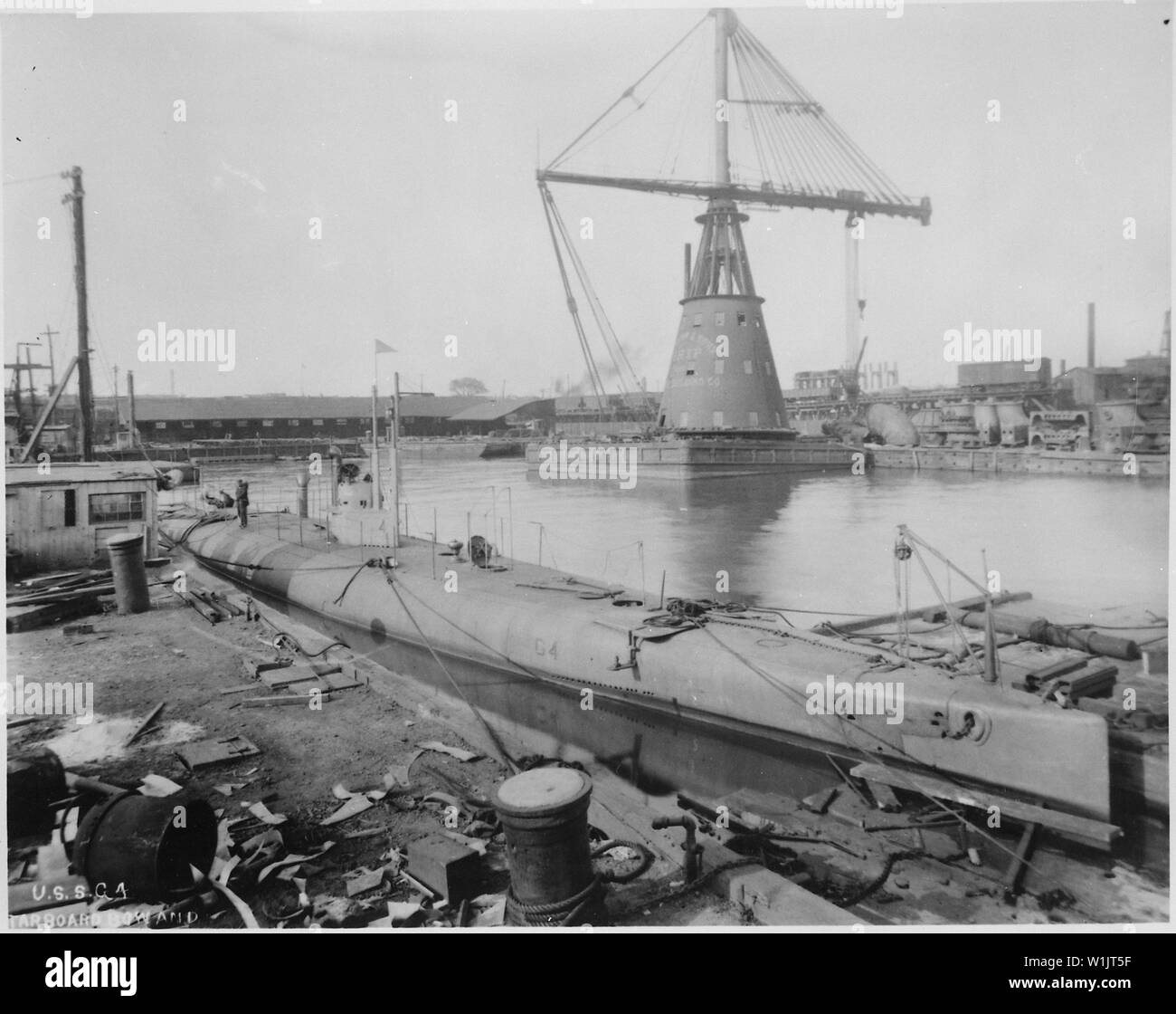 Renamed g4 starboard bow hi-res stock photography and images - Alamy
