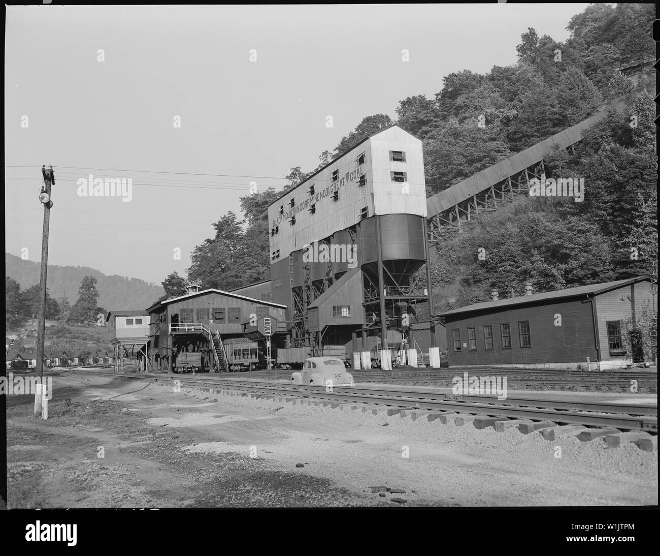 Tipple of Mine #31. Black Mountain Corporation, 30-31 Mines, Kenvir ...