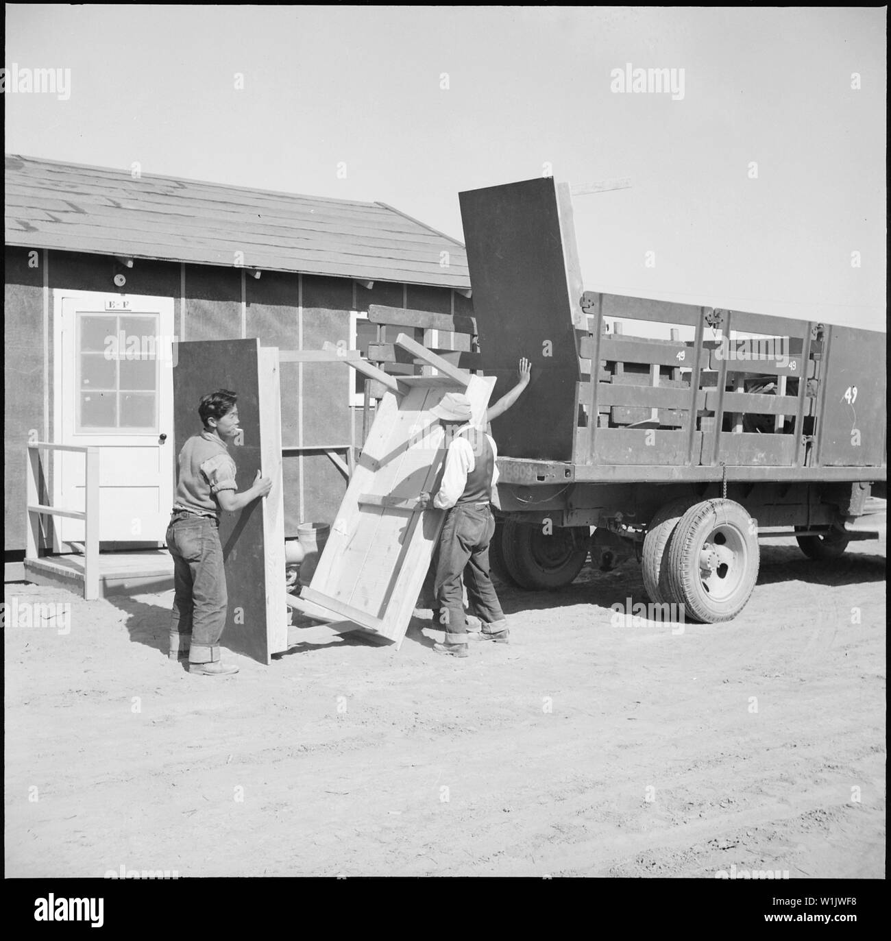 Barracks structures hi-res stock photography and images - Alamy
