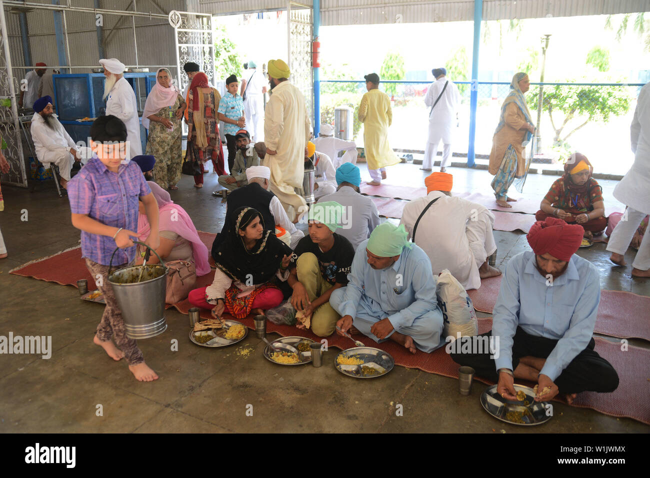Lahore, Pakistan. 29th June, 2019. Indian and Pakistani Sikh pilgrims ...