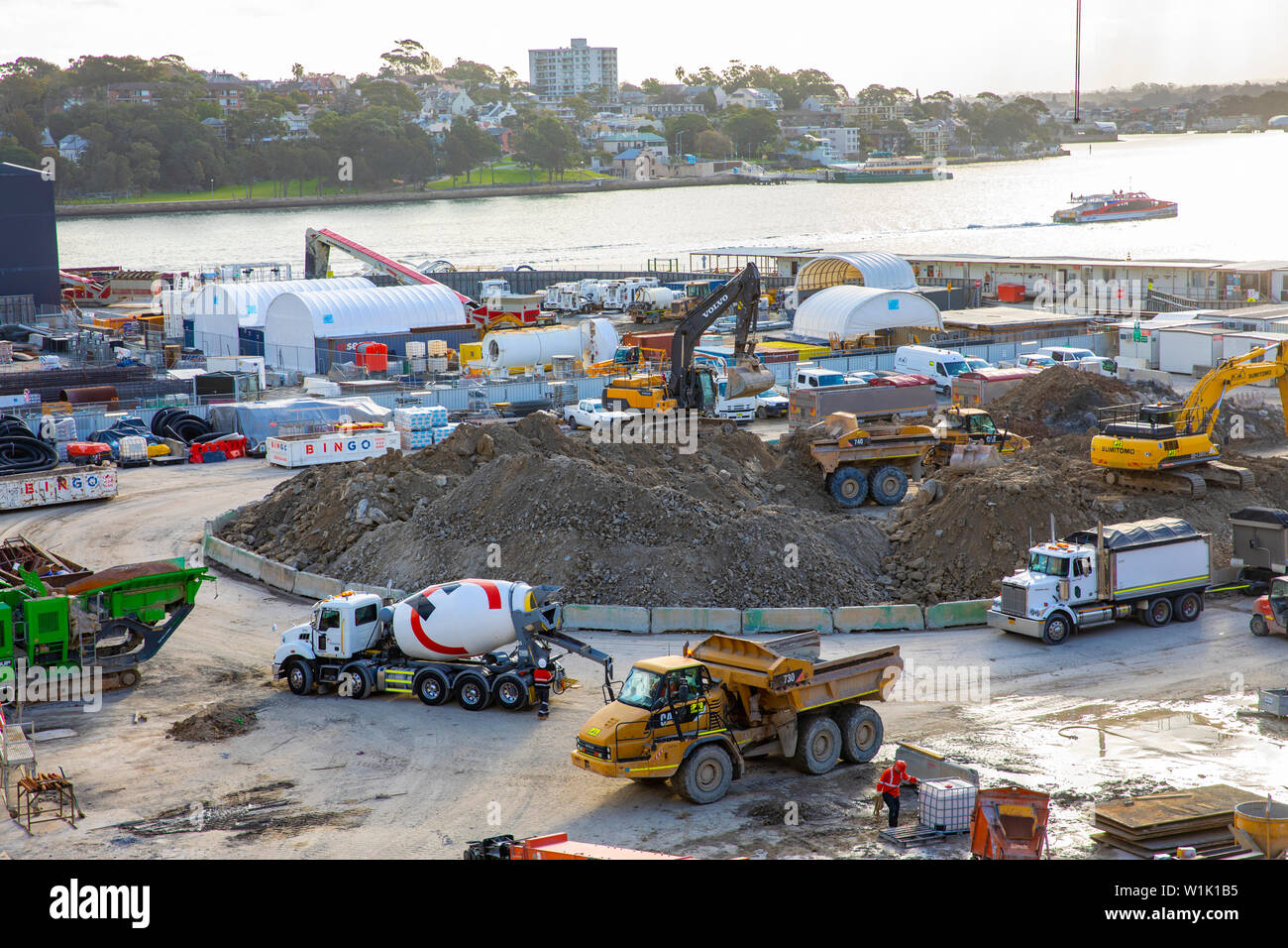 Sydney construction site, building work underway in the final stages of ...