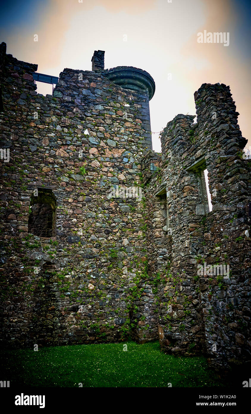 Kilchurn Castle (KC Stock Photo - Alamy