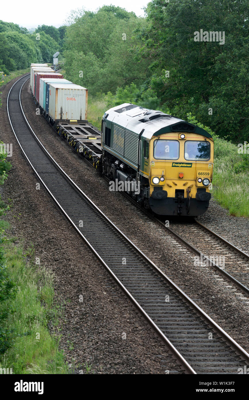 Class 66 diesel locomotive hi-res stock photography and images - Alamy
