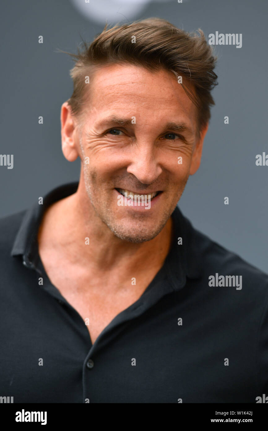 Actor mark keller hi-res stock photography and images - Alamy