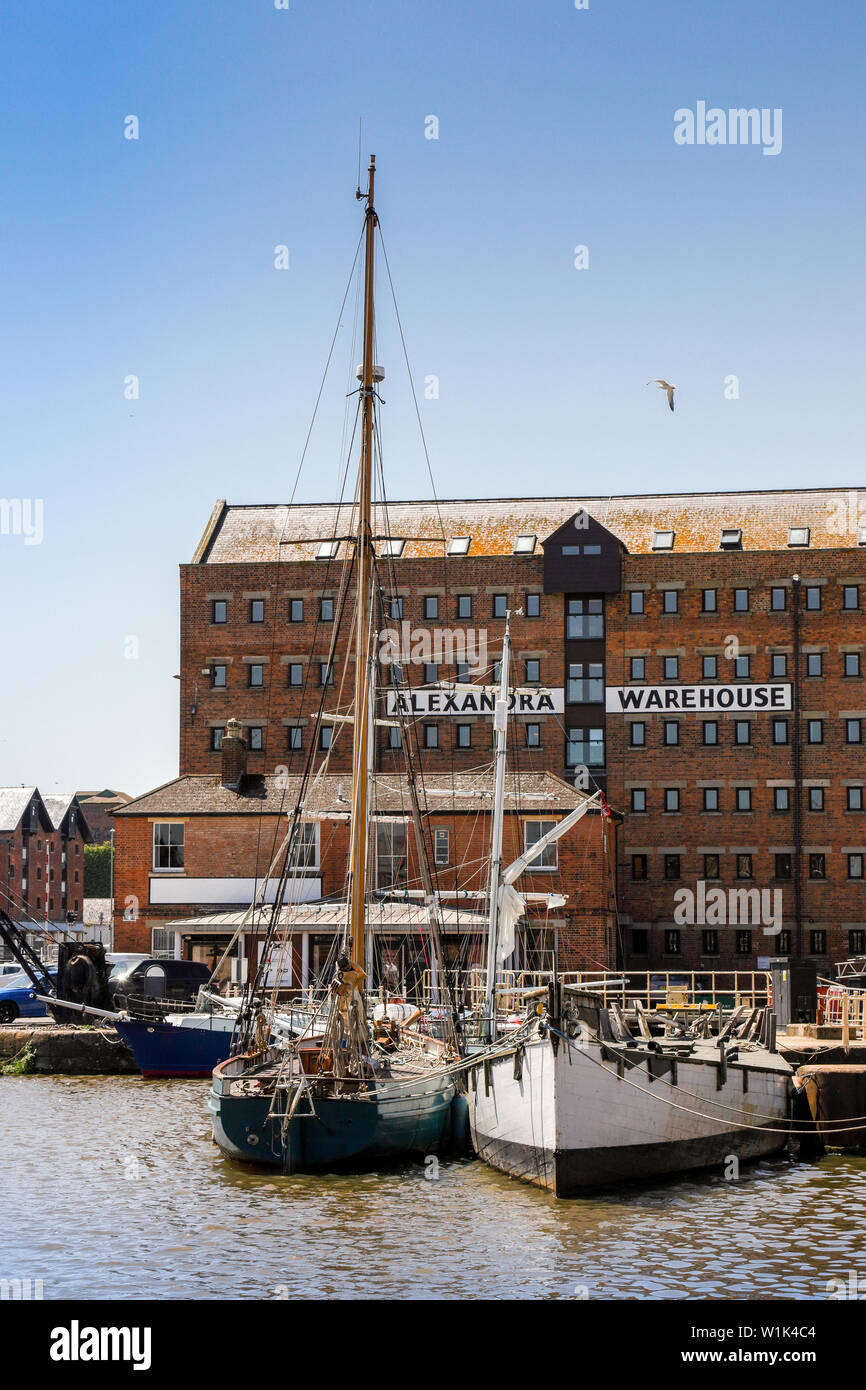 Victorian docks hi-res stock photography and images - Alamy