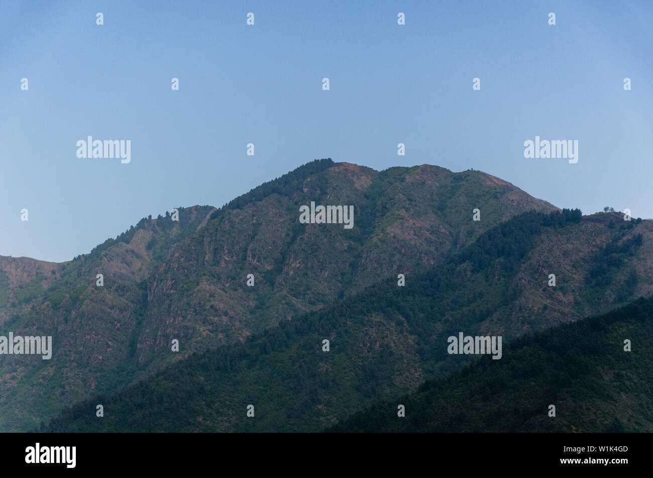 Zabarwan mountain range peaks as seen from Dal Lake, Srinagar, Jammu ...