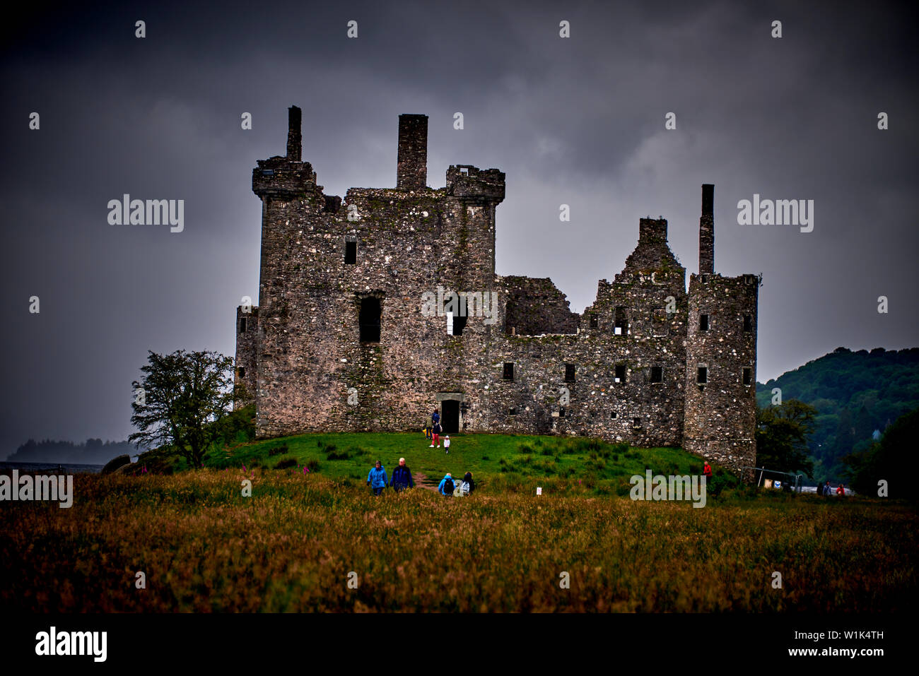 Kilchurn Castle (KC Stock Photo - Alamy
