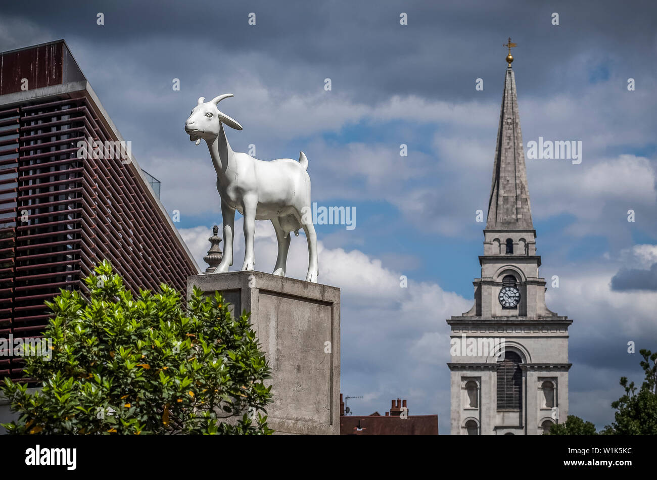 Statue of Goat at Spitalfields Stock Photo - Alamy