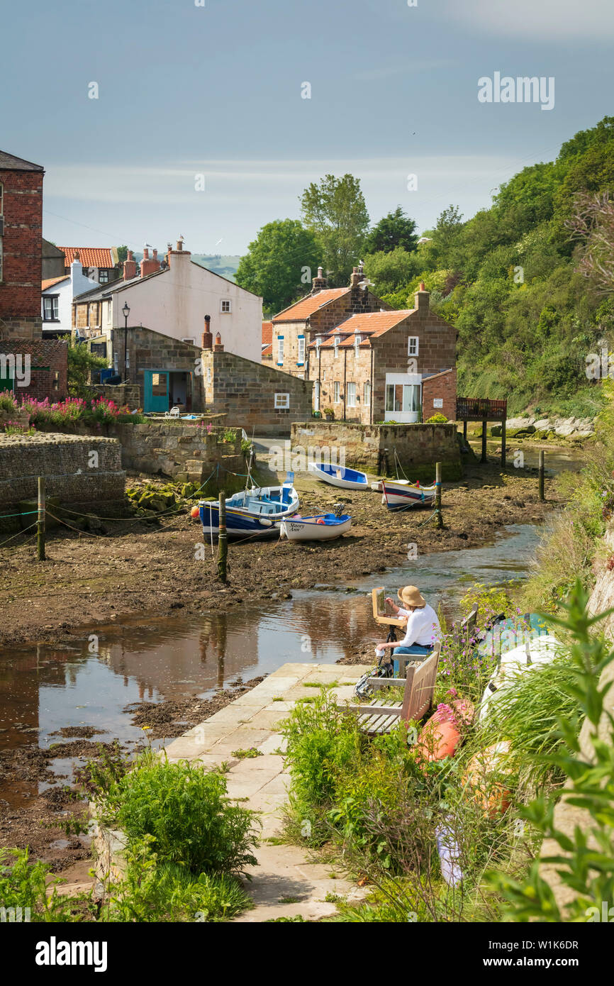 Staithes beck hi-res stock photography and images - Alamy