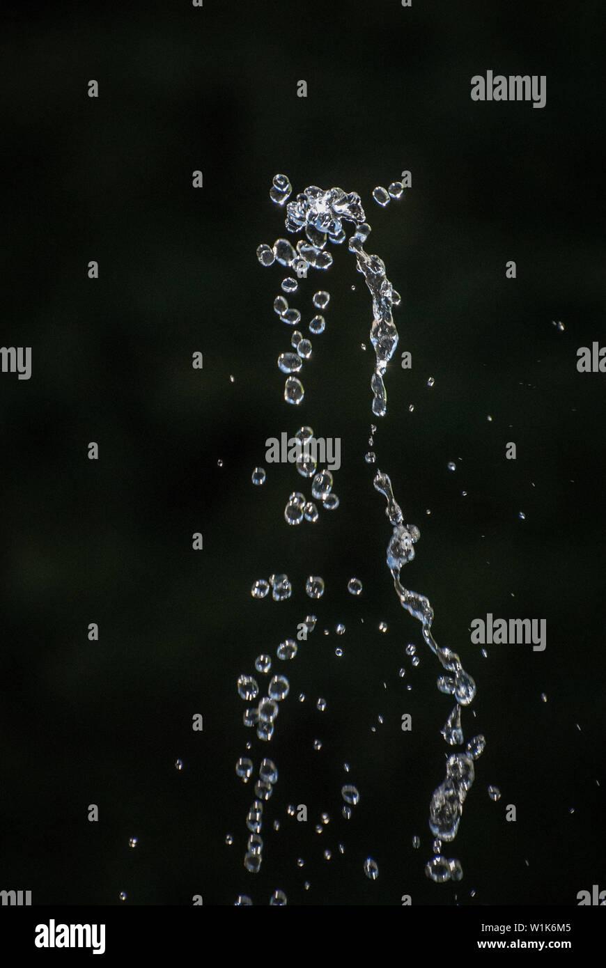 Downward arc hi-res stock photography and images - Alamy
