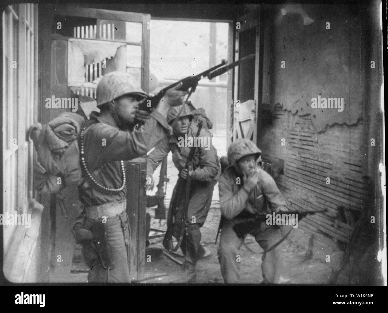 United Nations troops fighting in the streets of Seoul, Korea.; General ...