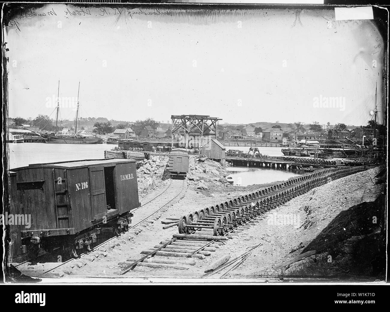 Unloading railroad material at manchester hi-res stock photography and ...