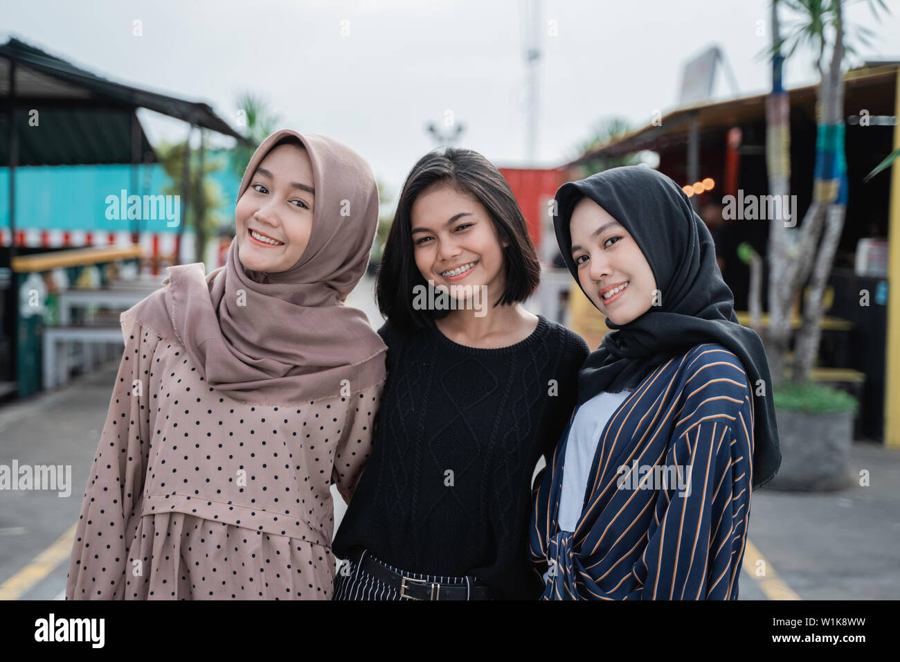 young asian muslim woman smiling Stock Photo - Alamy young asian muslim woman smiling Stock Photo - Alamy