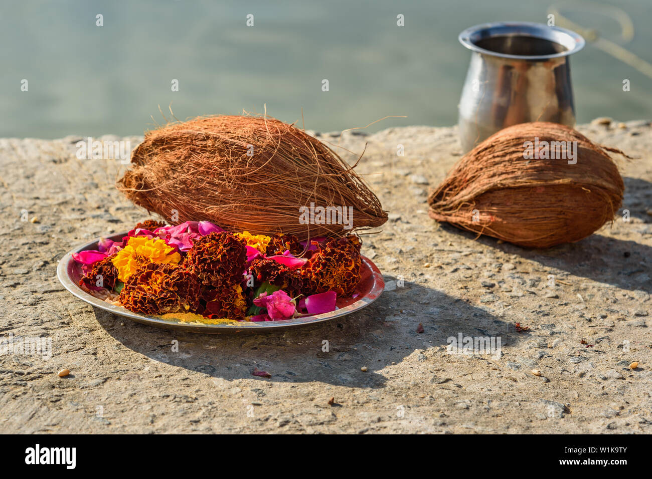 Hindu ceremony coconut temple hi-res stock photography and images - Alamy