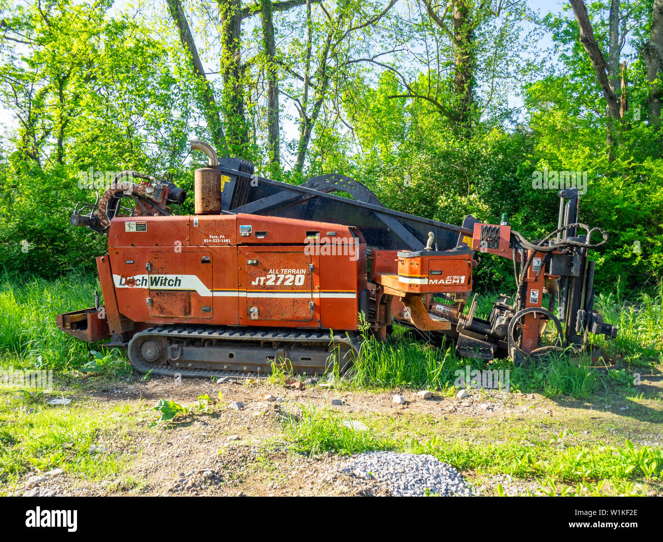 DITCH WITCH JT2720 Mach 1 a tunnel boring machine Stock Photo - Alamy