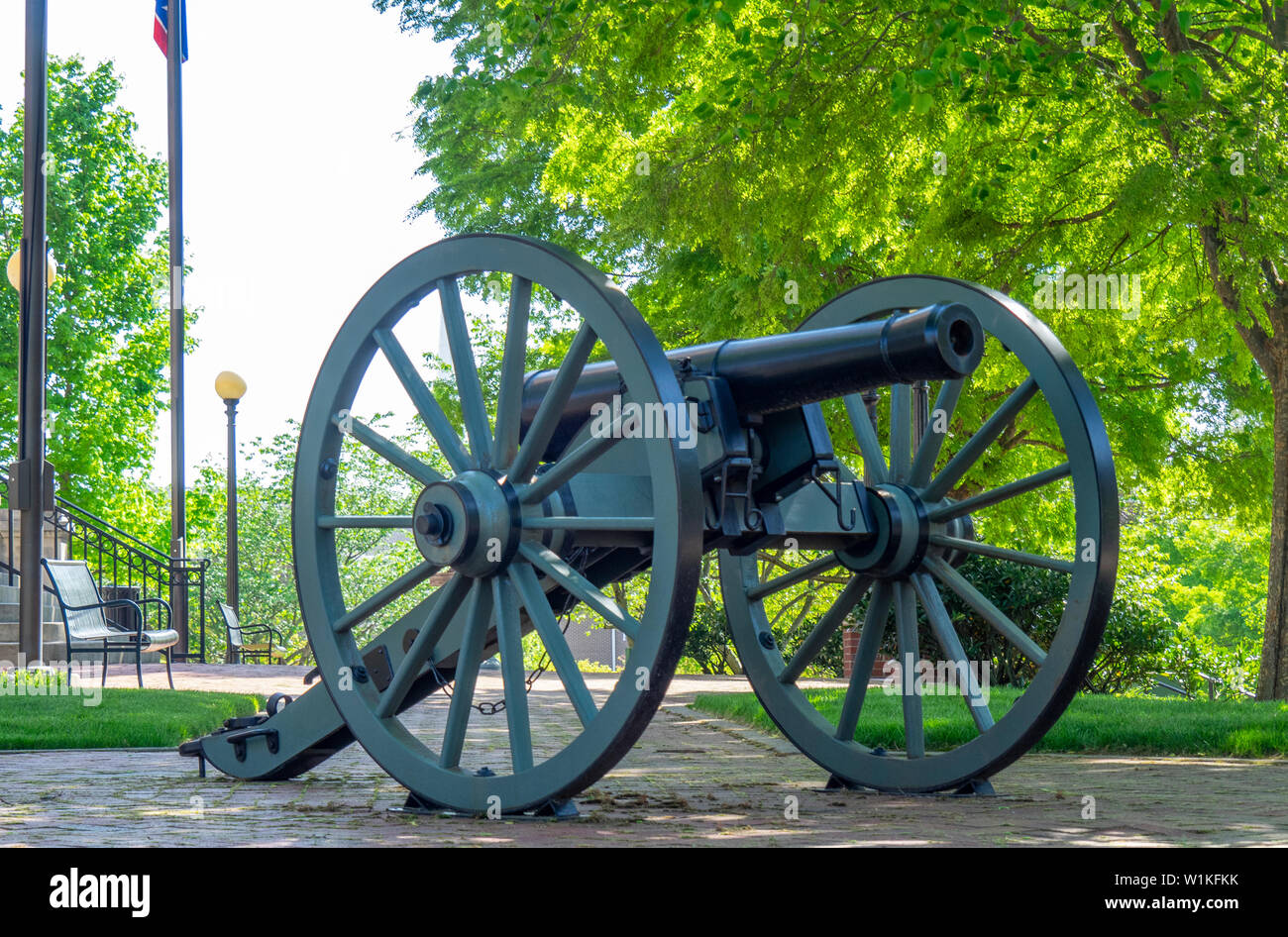 A replica Model 1841 6-Pounder Field Gun on display in the gardens of ...