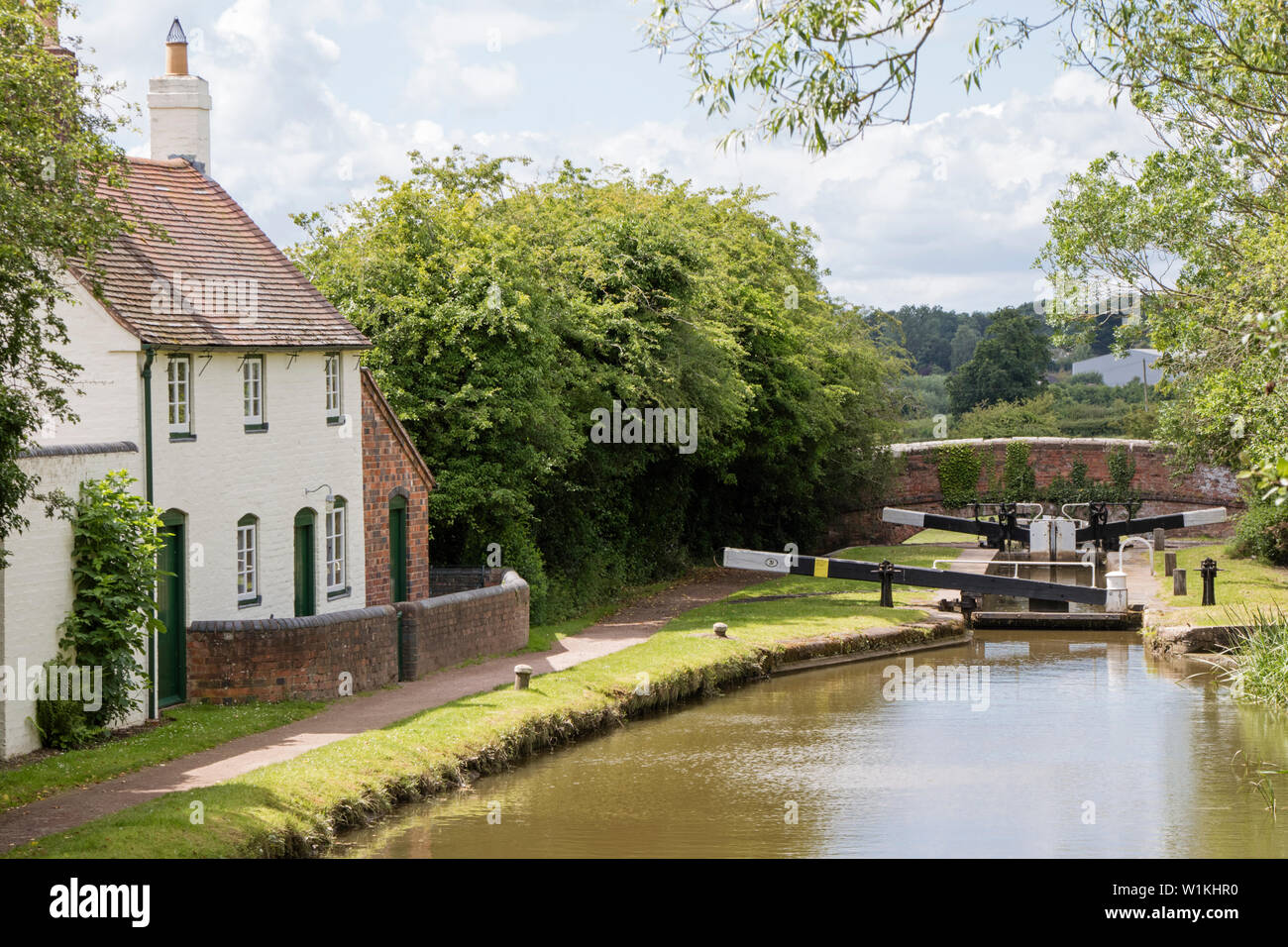 Canal cottage on the Worcester and Birmingham canal near Stoke Pound ...