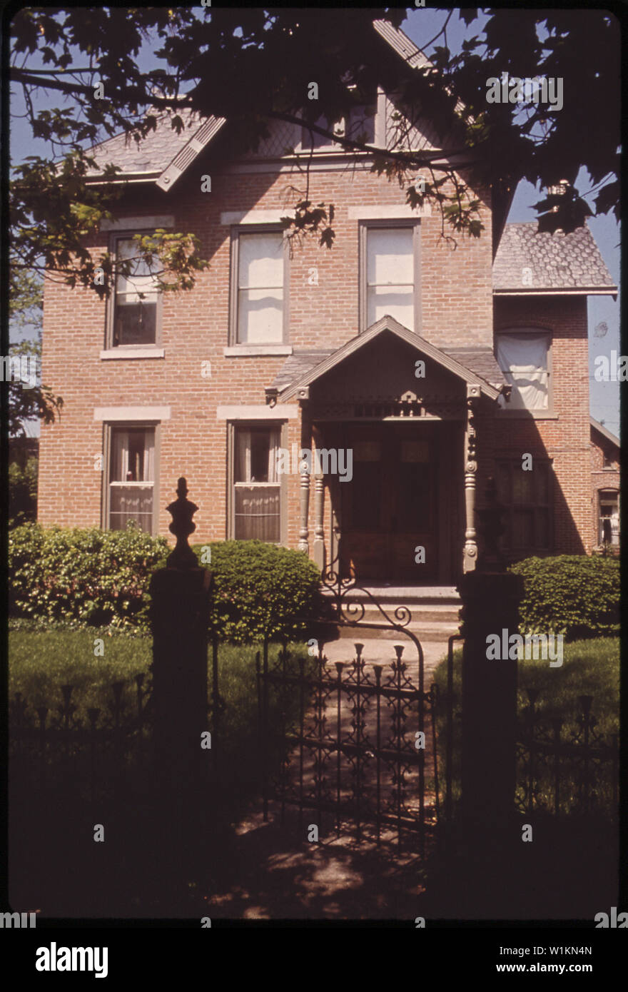 Well kept home hi-res stock photography and images - Alamy