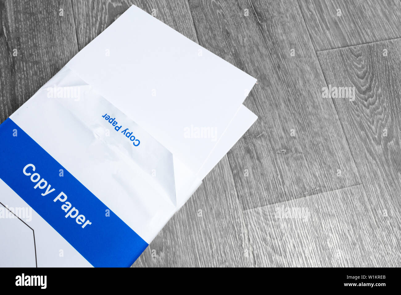Packed block of note paper Stock Photo - Alamy