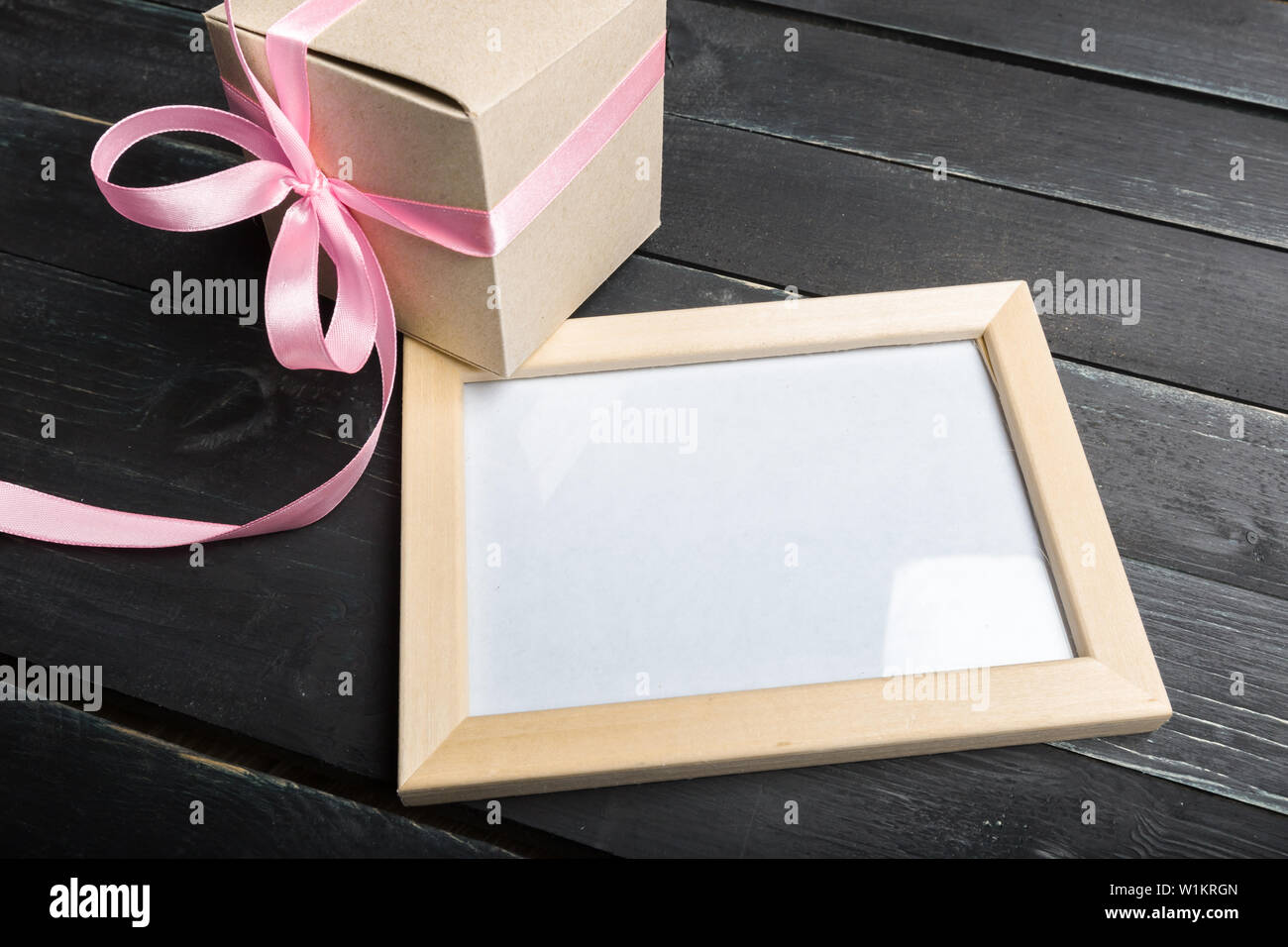 Gift box with ribbon Stock Photo - Alamy