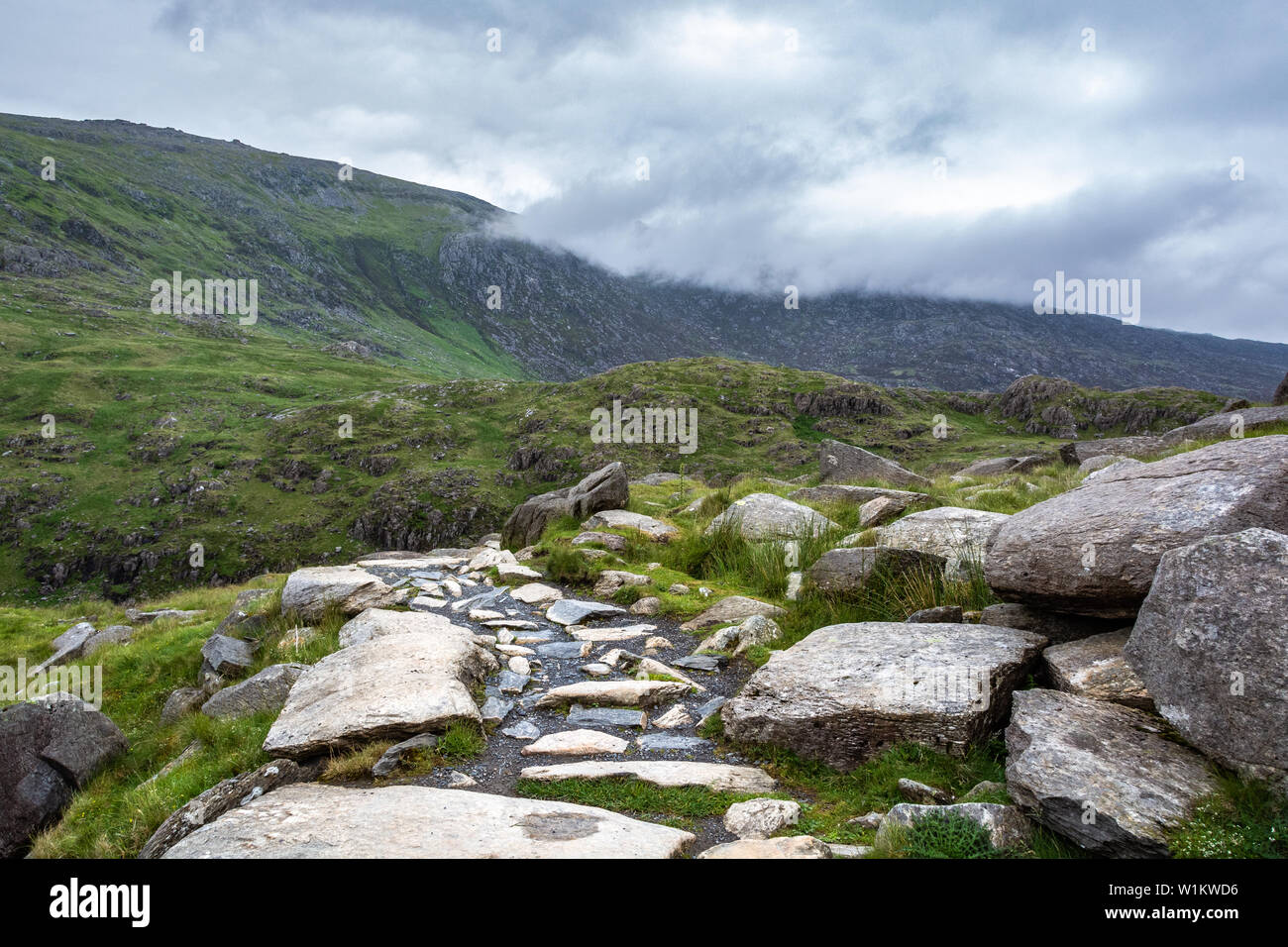 Clouds covering the mountains of Snowdonia above the PYG track - 1 ...