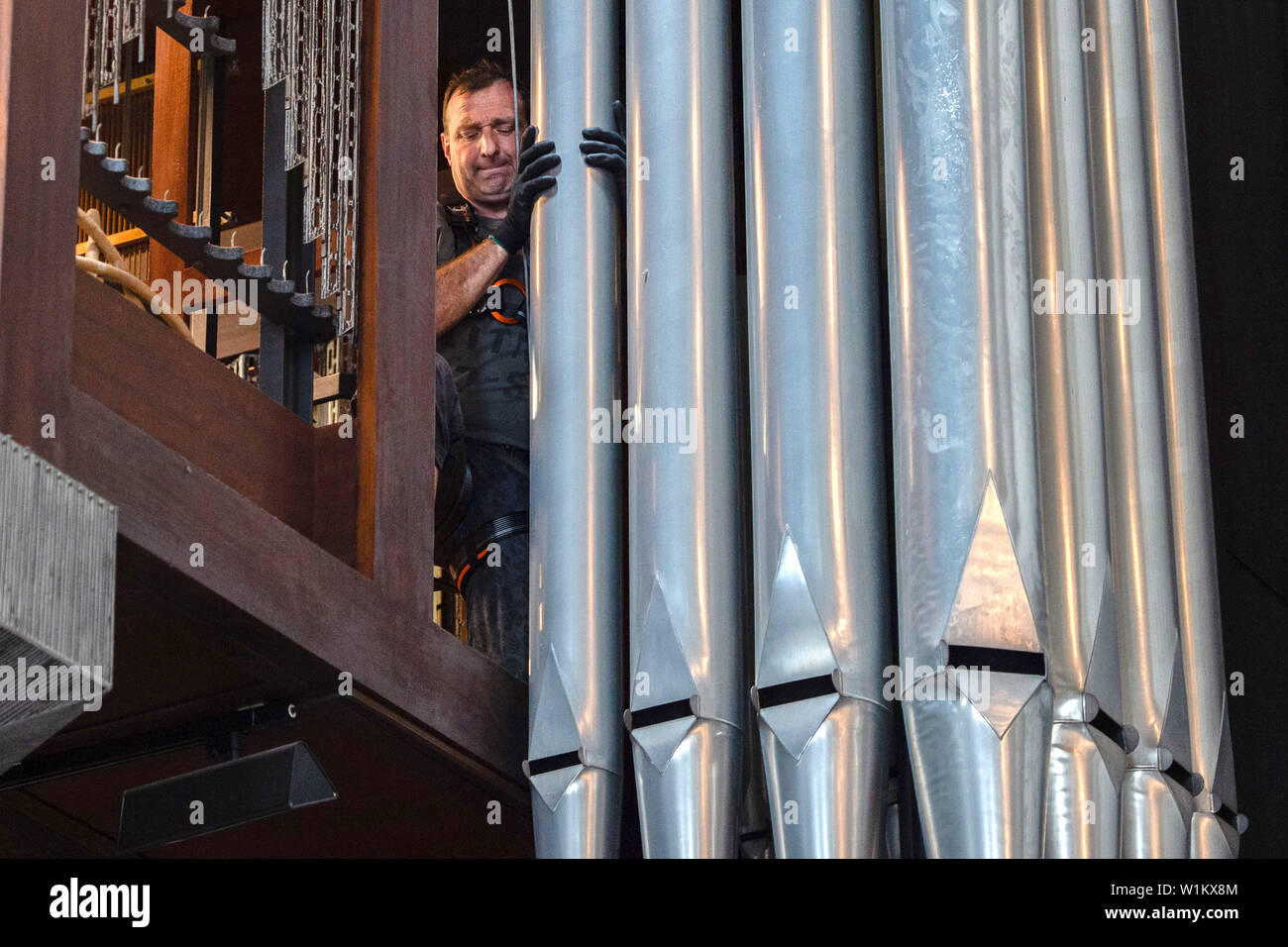 Master organ builder hi-res stock photography and images - Alamy