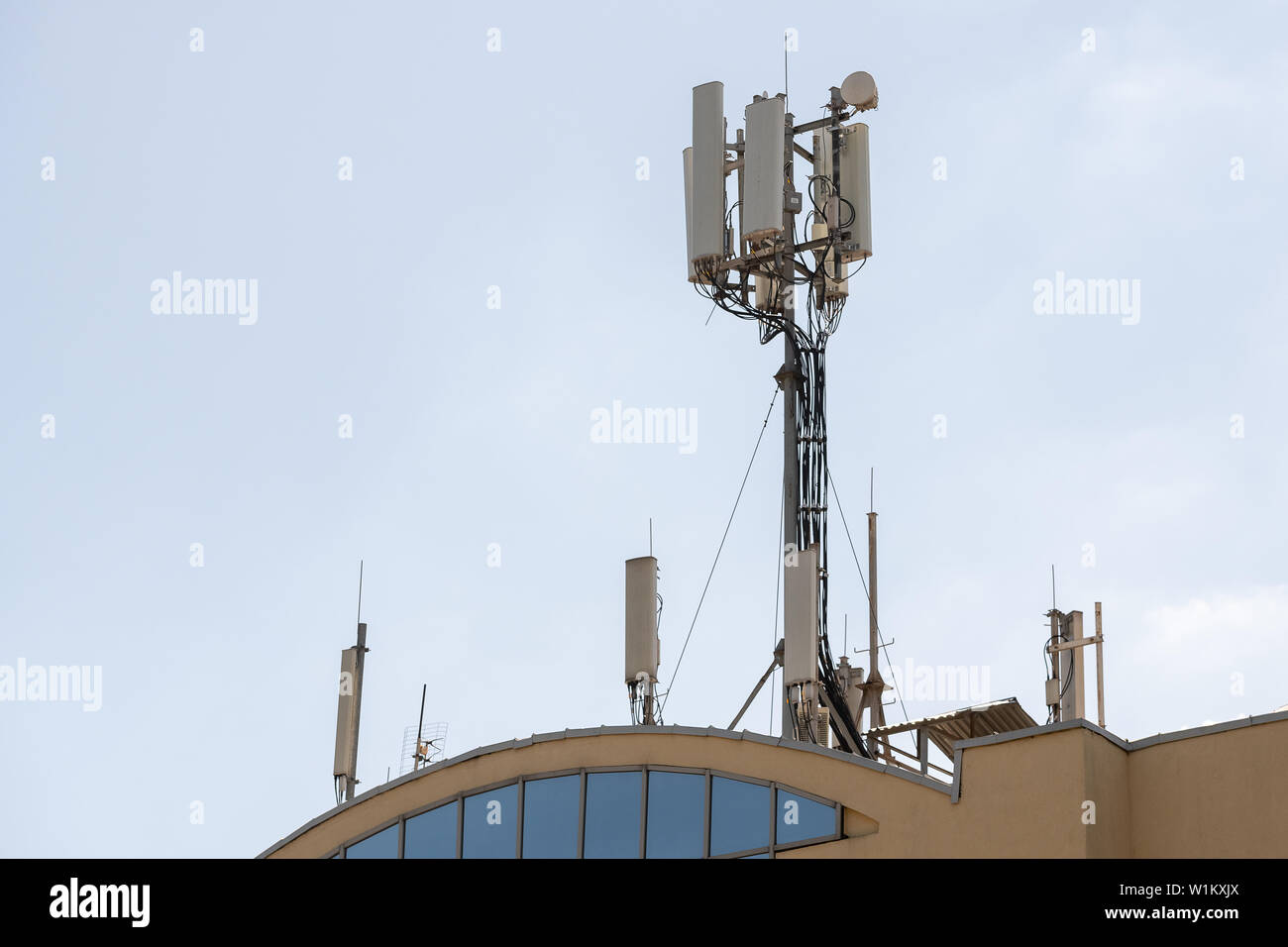 Telephone mast maintenance hi-res stock photography and images - Alamy