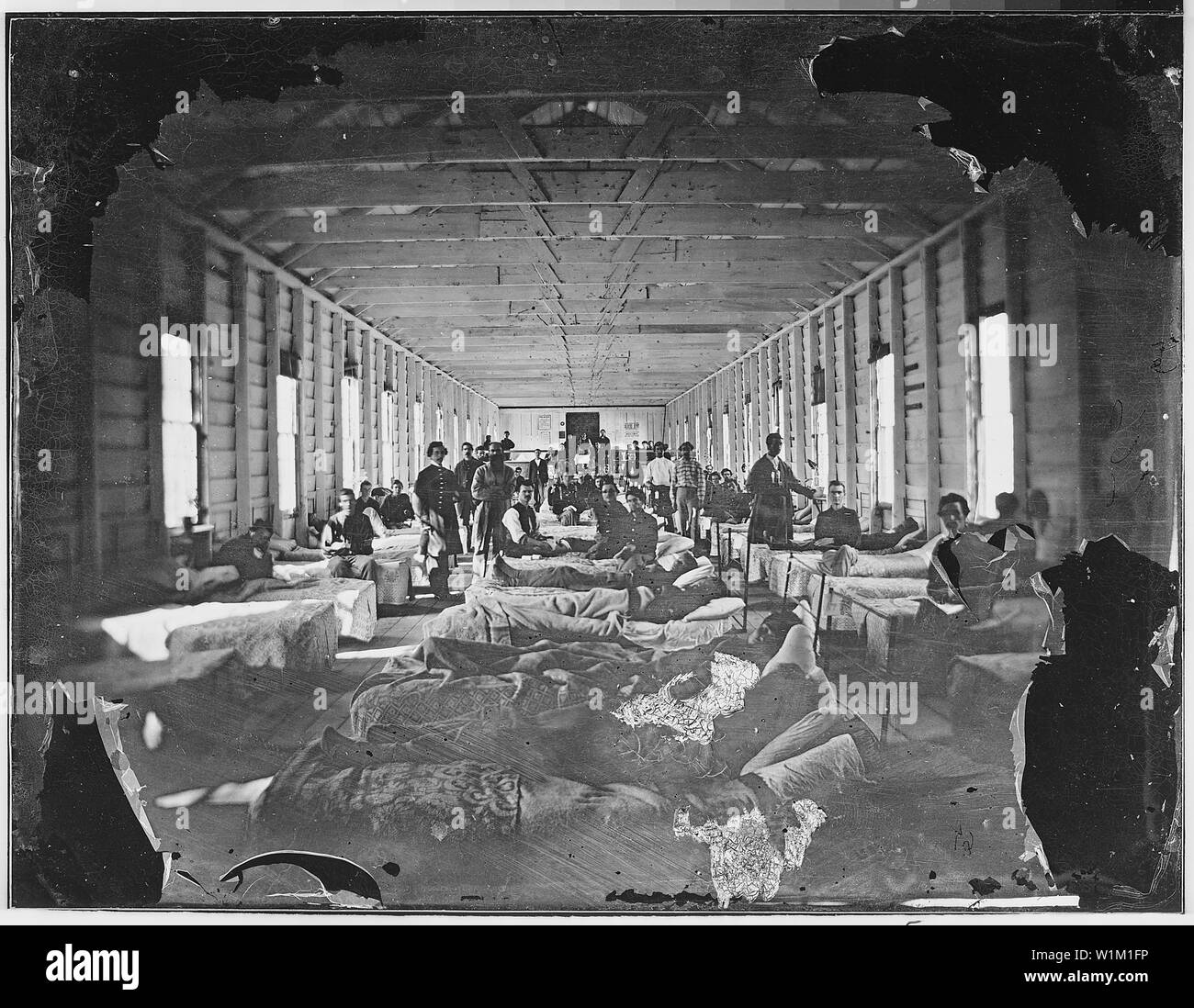 Wounded soldiers in hospital hi-res stock photography and images - Alamy