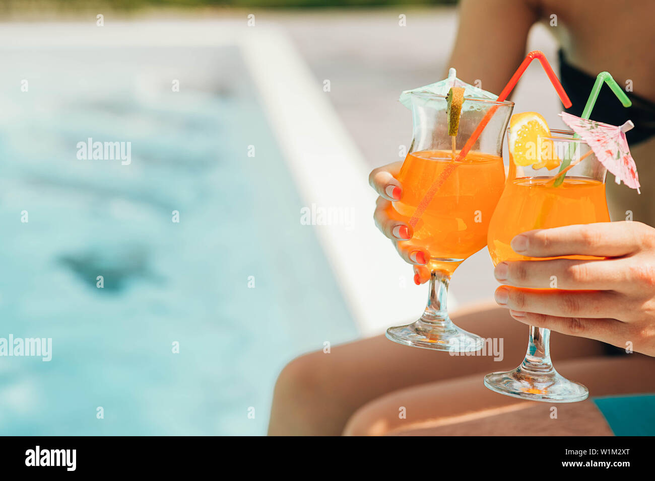 Poolside bar hi-res stock photography and images - Alamy