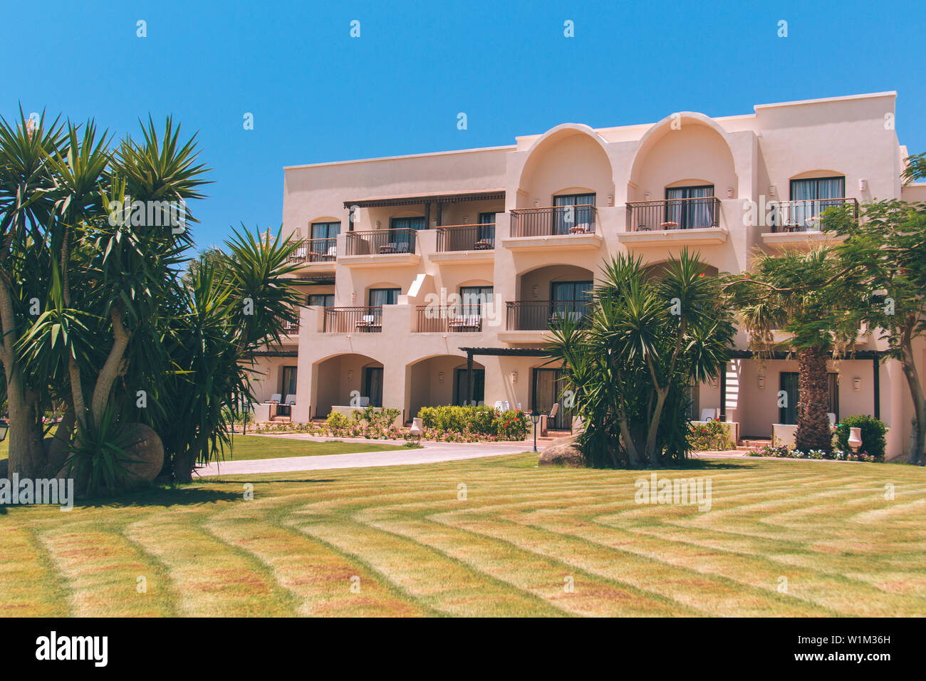 Eastern Traditional Arabian Architecture Exterior of Summer Luxury ...