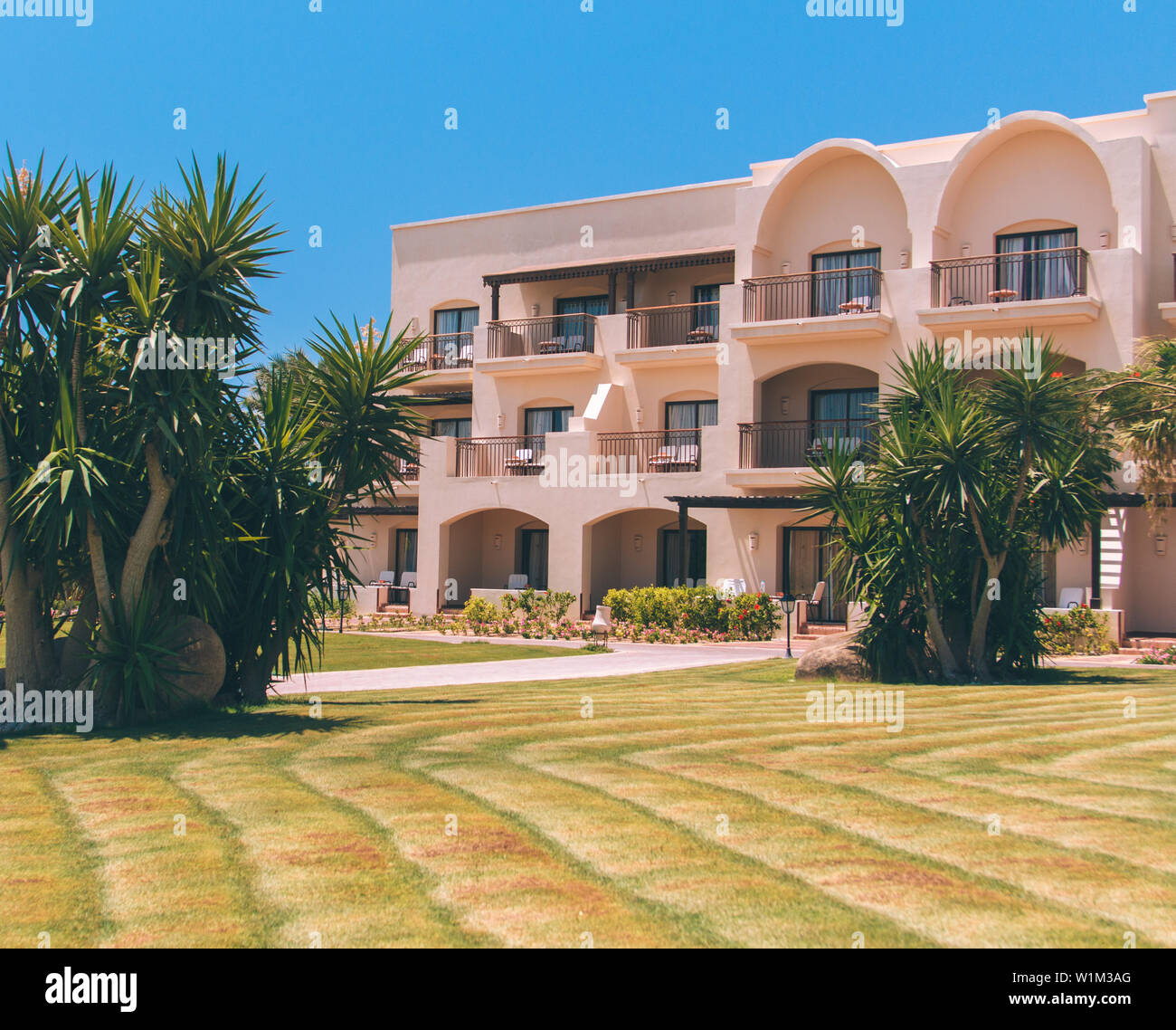 Eastern Traditional Arabian Architecture Exterior of Summer Luxury ...