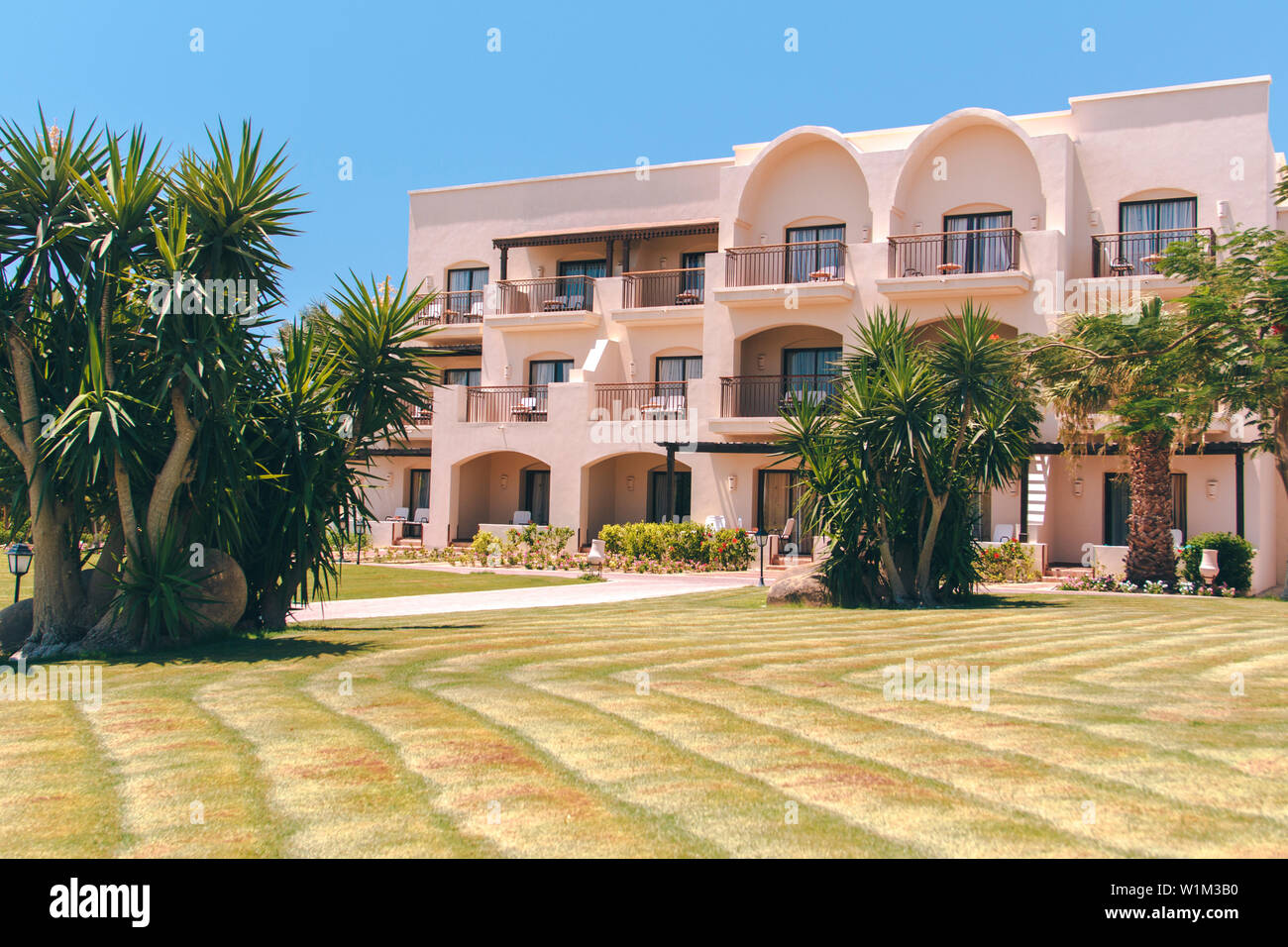 Eastern Traditional Arabian Architecture Exterior of Summer Luxury ...