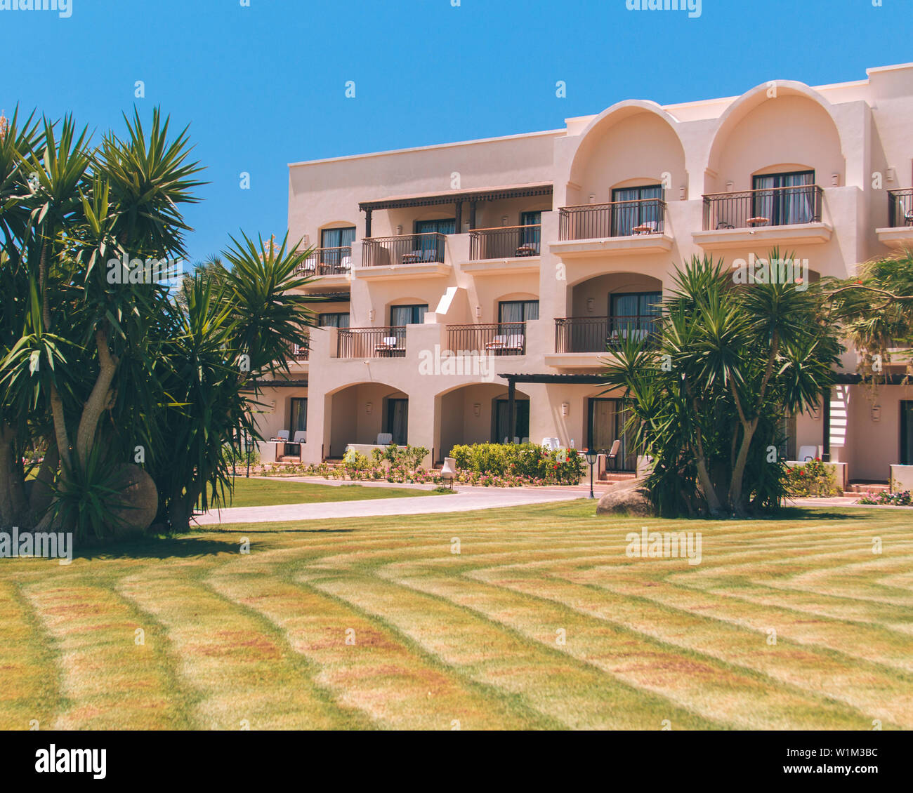 Eastern Traditional Arabian Architecture Exterior of Summer Luxury ...