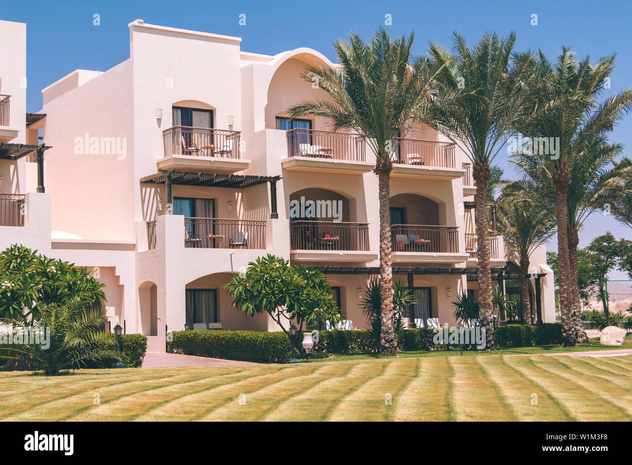 Eastern Traditional Arabian Architecture Exterior of Summer Luxury ...