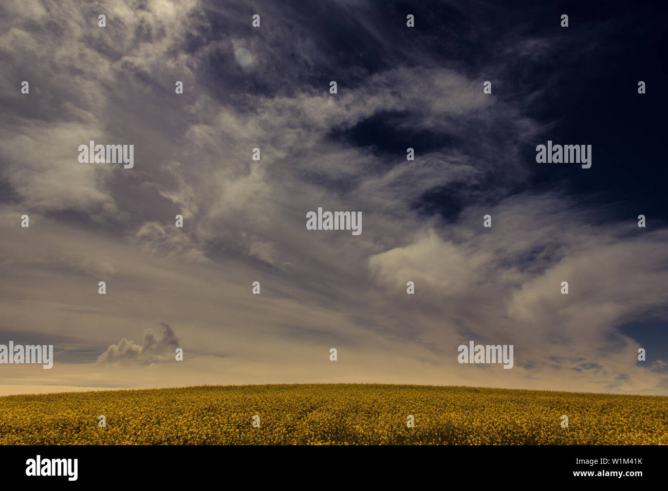 Storm sunset sky hi-res stock photography and images - Alamy