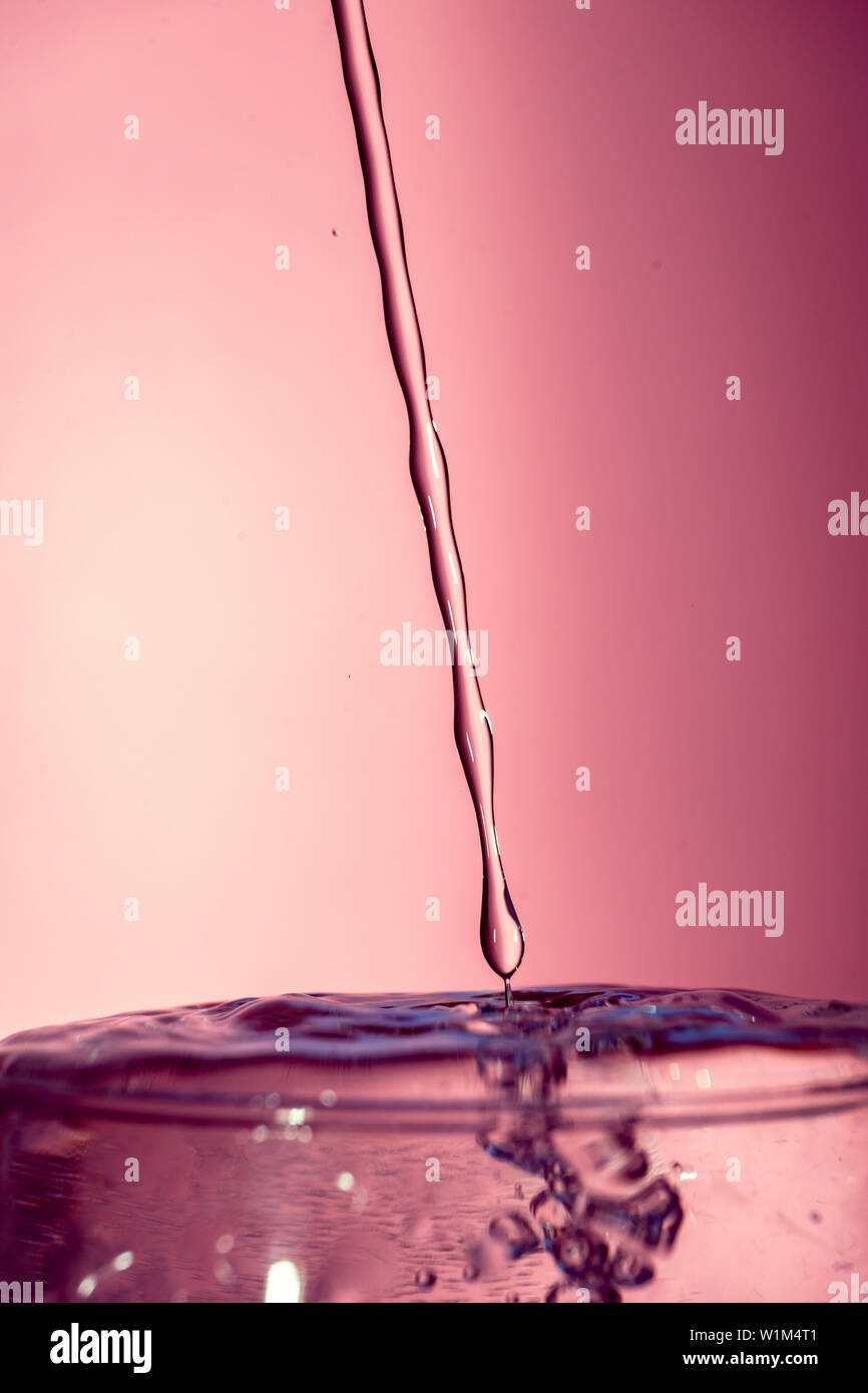 Water splat hi-res stock photography and images - Alamy