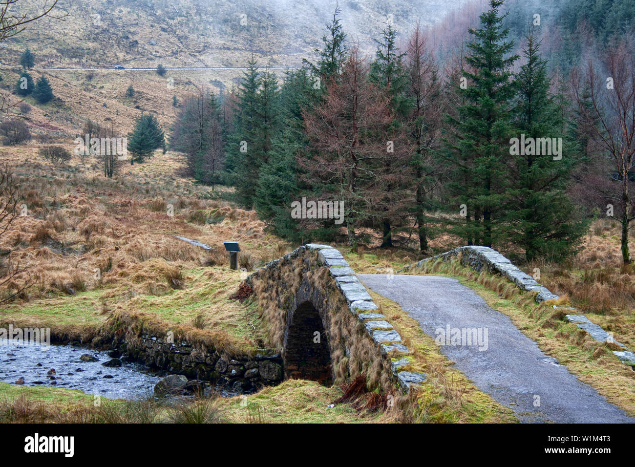Bridge trees water scotland hi-res stock photography and images - Alamy
